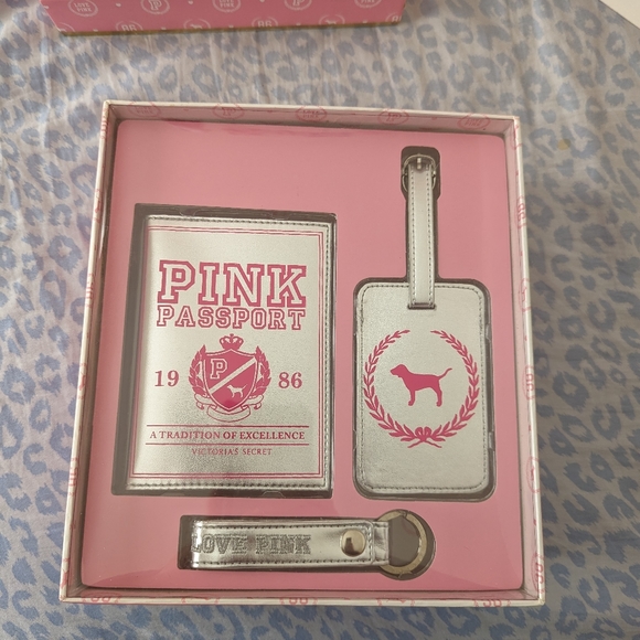 PINK Victoria's Secret | Accessories | Vs Pink Travel Set | Poshmark